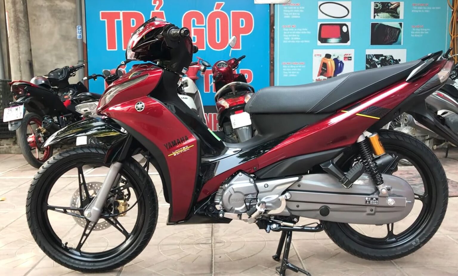 Giá xe Jupiter FI mới nhất T10/2025: Giá đề xuất và lăn bánh