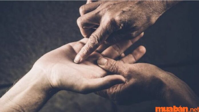 Thế nào là bàn tay chữ nhất? Ý nghĩa của kiểu bàn tay này